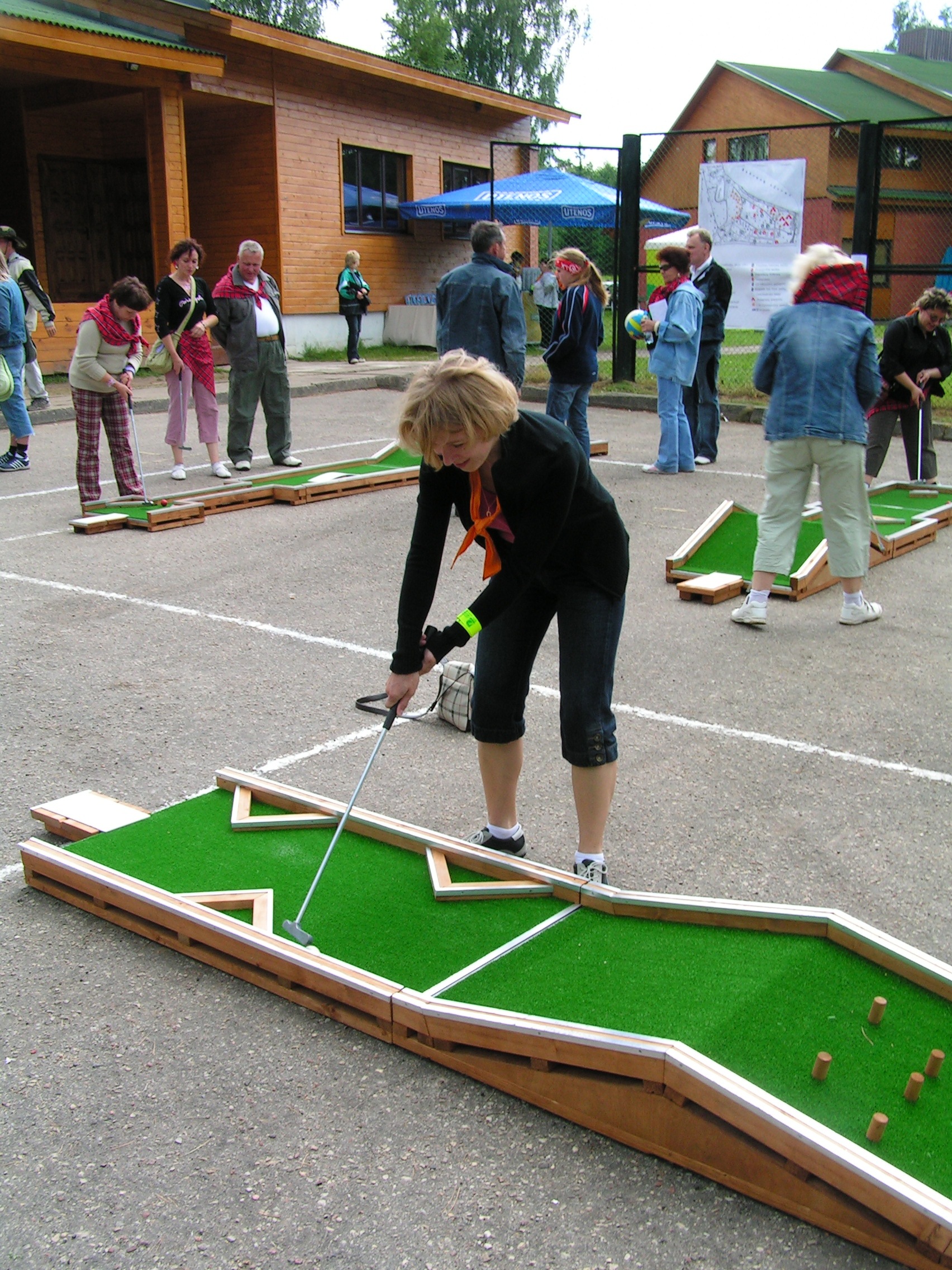 HAPPY GOLF – Mini golf and pit pat golf design and production
